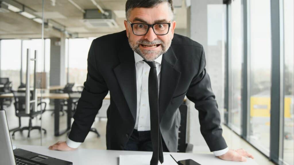 10 Glaring Signs Your Employer Doesn't Value You - Frugal Rules